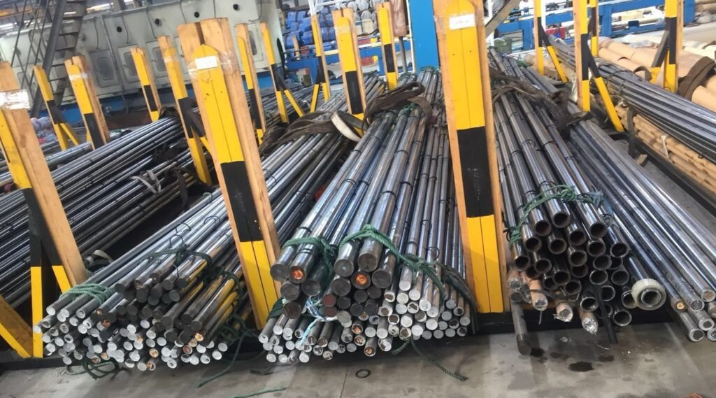 Barre ronde en acier C45 (acier d'ingénierie au carbone) - Lion Metal